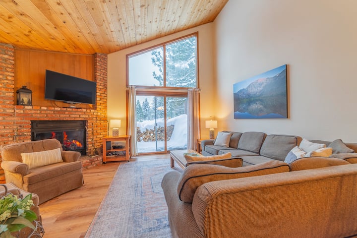 Mountain View Condo  Near Golf And Shuttle 562 - Mammoth Lakes