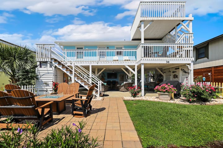 Beach Cottage Oib: A Short Walk To The Beach - Ocean Isle Beach, NC