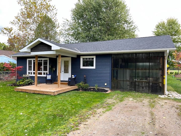 A Wave From It All, Huge Backyard! - Bayfield