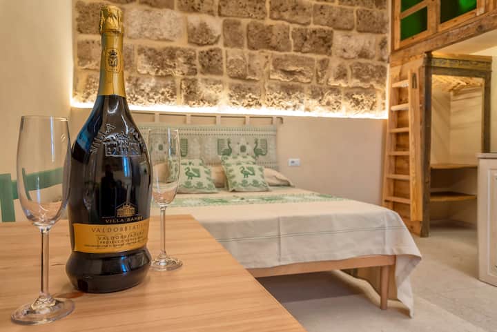Suite Zaccaria:exclusive Suite W/ Private Entrance - Alghero