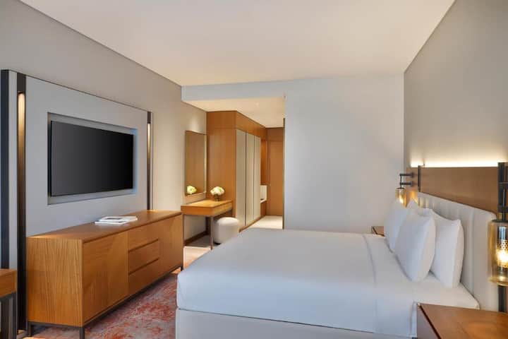 Superior Room Near Sharjah City Center - Sharjah
