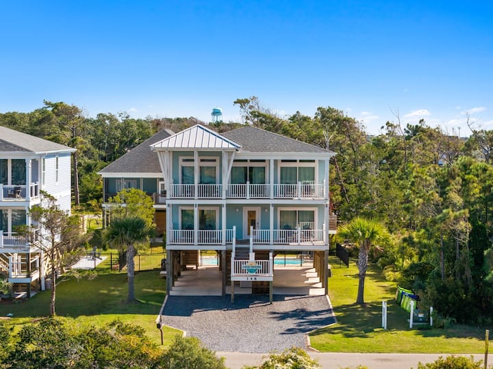 Casa Marina: Ocean View, 6 Beds, Sleeps 16 - Oak Island, NC