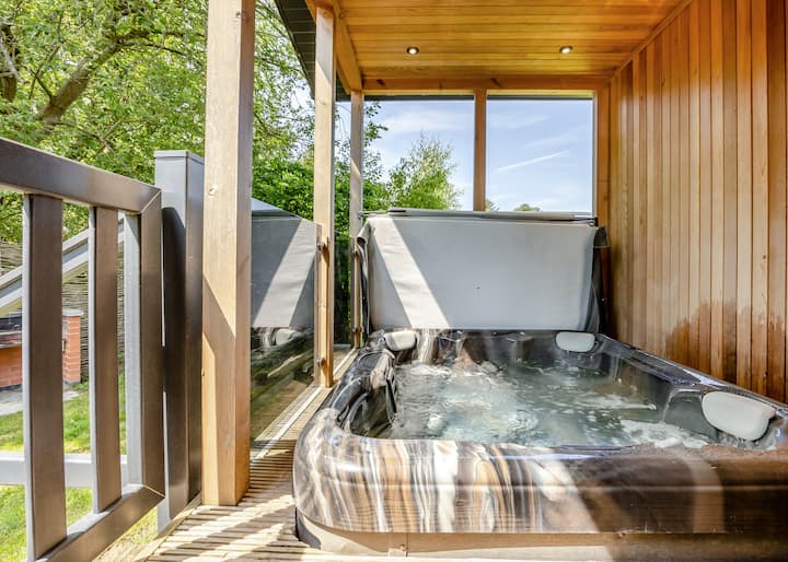 Lakeview Premier Pet Friendly - Woodhall Spa