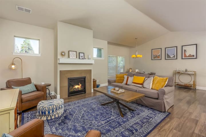 Sonata Getaway Pet Friendly! Near Old Mill Distric - Bend, OR