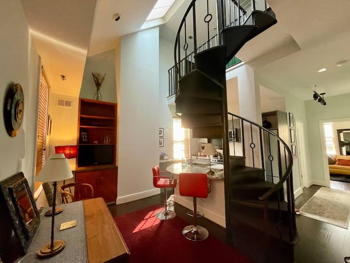 Beautiful 4-level Home In Heart Of Old Town - National Harbor, MD