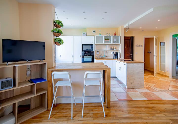 Charmant Appartement - 4 Personnes - Mions