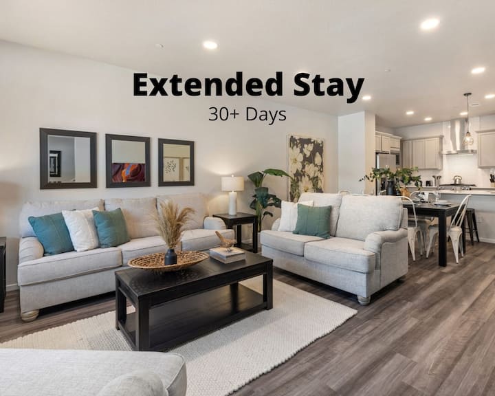 Modern Farmhouse Townhome – Great Central Location - Fort Collins, CO