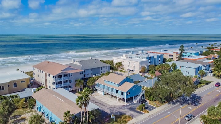2 Bedroom In Indian Rocks Beach, Fl - Gulf Side Co - Indian Rocks Beach, FL
