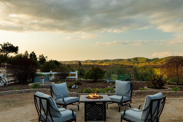 Olive Ranch By Avantstay | 4.5 Acre Seclusion! - San Miguel, CA