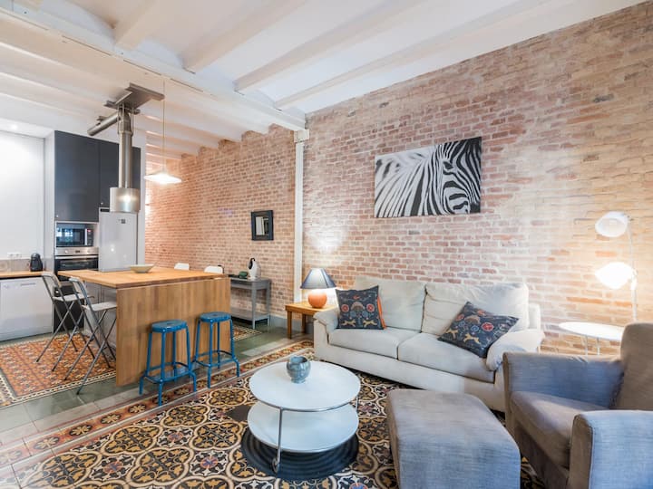 Appartement Moderniste De 110m Dans L'eixample - Barcellona