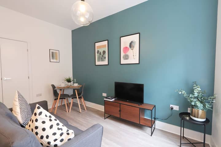 Alliance House 212 Apartment- Hopewell - Bristol Airport (BRS)