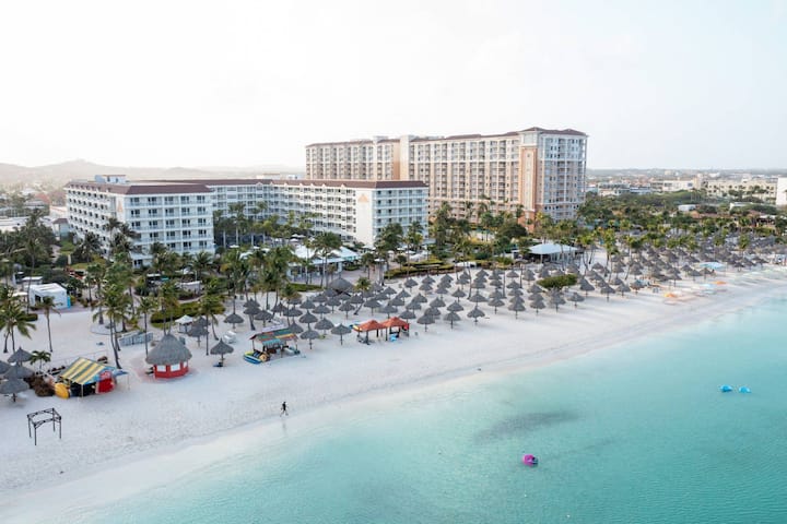Marriott's Aruba Surf-beachfront Resort! - 荷屬阿魯巴