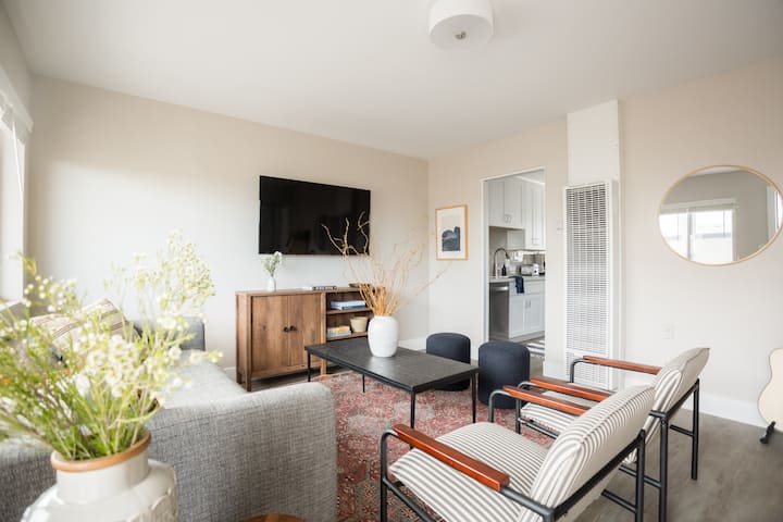 Seashore Iv By Avantstay | 5mins From The Beach! - San Diego, CA