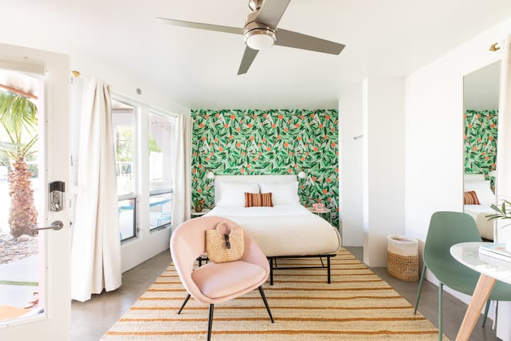 The Wesley Studio 6 By Avantstay | Queen Studio - Palm Springs, CA