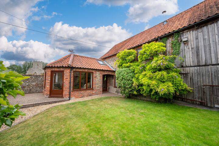 Church Barn - Blakeney