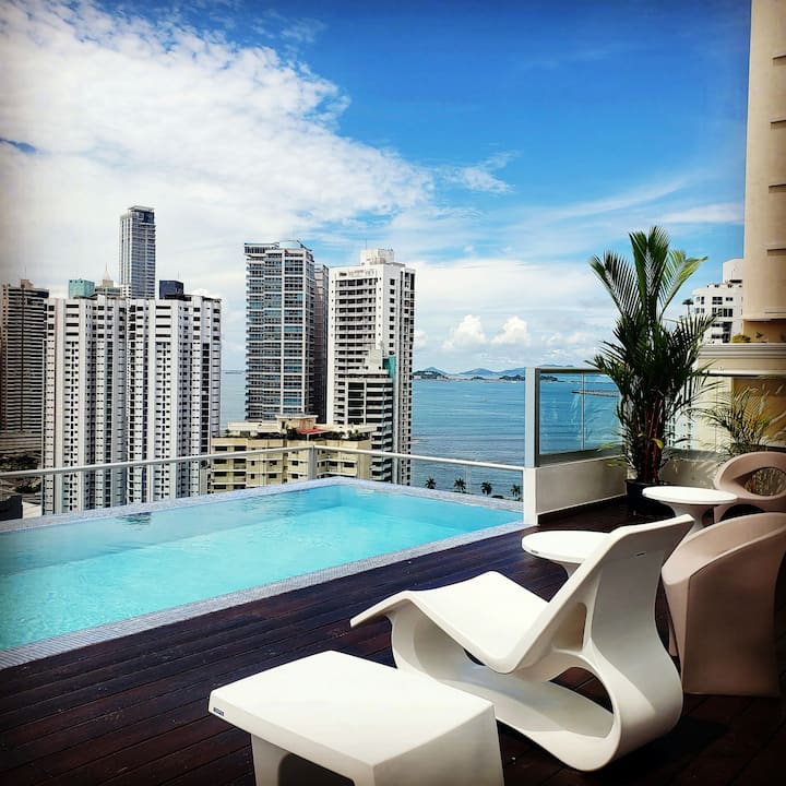 Breathtaking City View Apartment With Balcony - Panama City