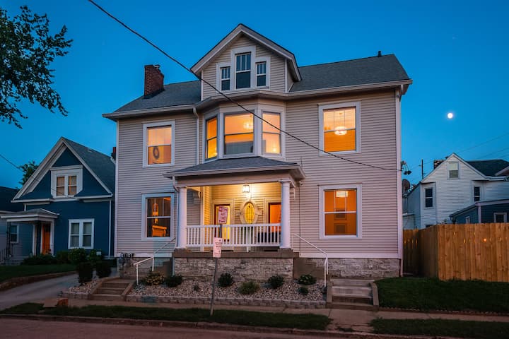 New! Big Shot Stables-6bd/3ba - Hot Tub! Walkable! - Louisville, KY