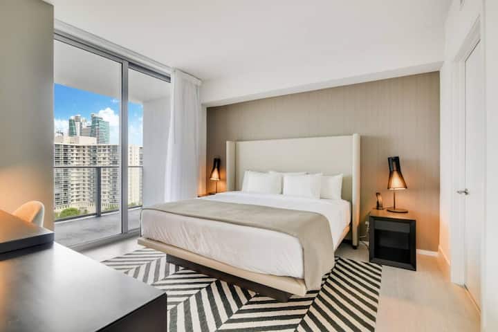 Condo Resort Style In Hollywood Beach -3 - Hollywood