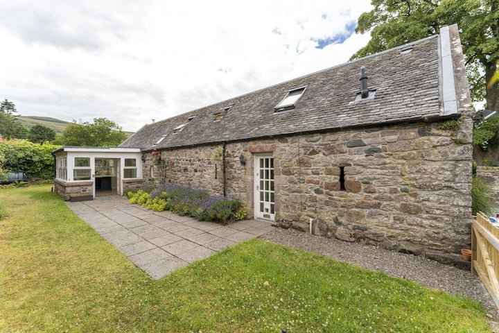 Garden Cottage:charming 3 Bedroom Village Cottage - Callander