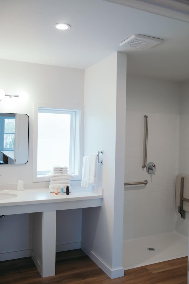 Suite-famille-douche-vue Sur Lac-hideaway - Bayfield, WI