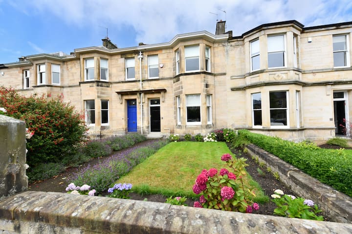 The Old Manse - Ayr, UK