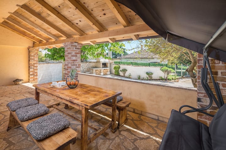 Viktoria - Casa Viktoria With Private Garden And B - Poreč