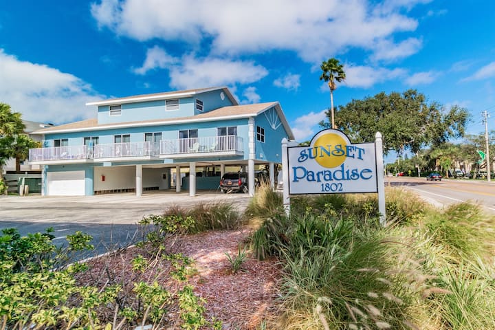 2-story Beach-side Complex With Direct Beach Acces - Indian Rocks Beach, FL