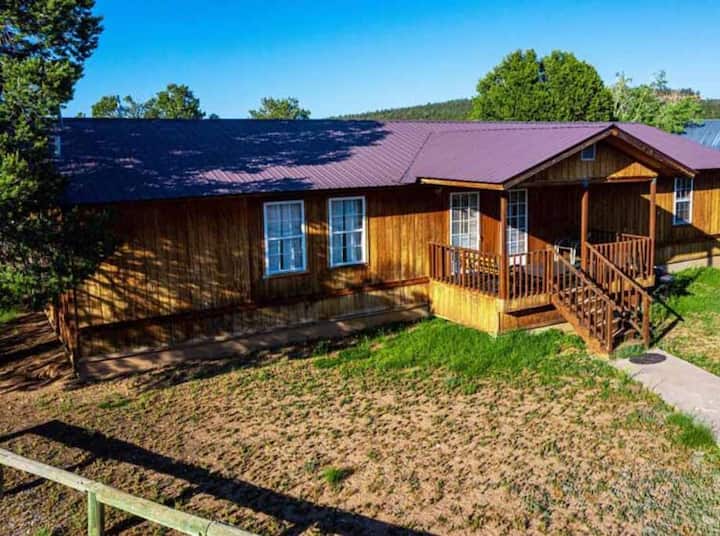 4 Bedroom, 3 Bath Duplex At El Vado - Sleeps 12 - Heron Lake State Park, Los Ojos