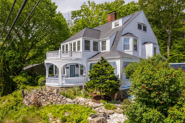 "The Mount" - Luxurious Mansion In York Harbor - York