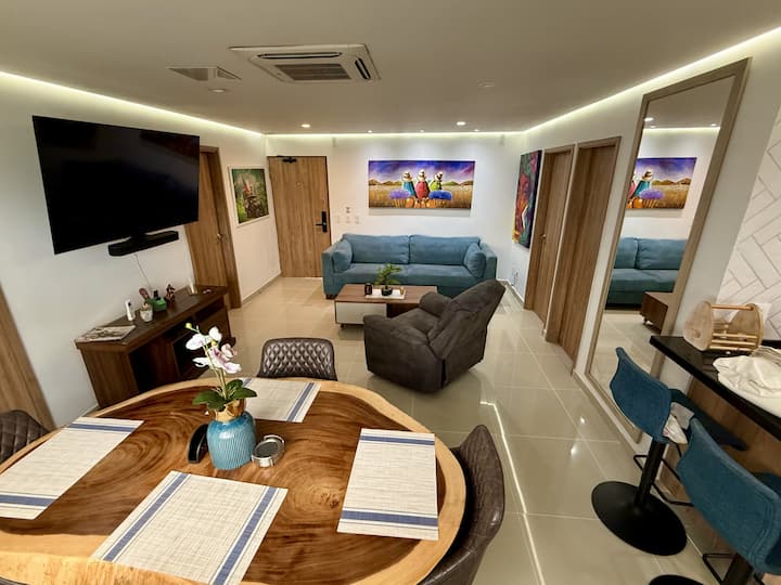 Que Chimba De Parche: 1 Block To Metro & Zona Viva - Medellín, Colombia