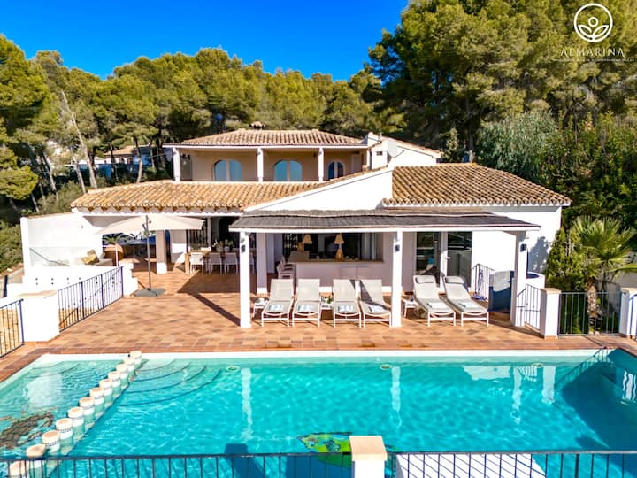 Romero - By Almarina Villas - 卡爾佩