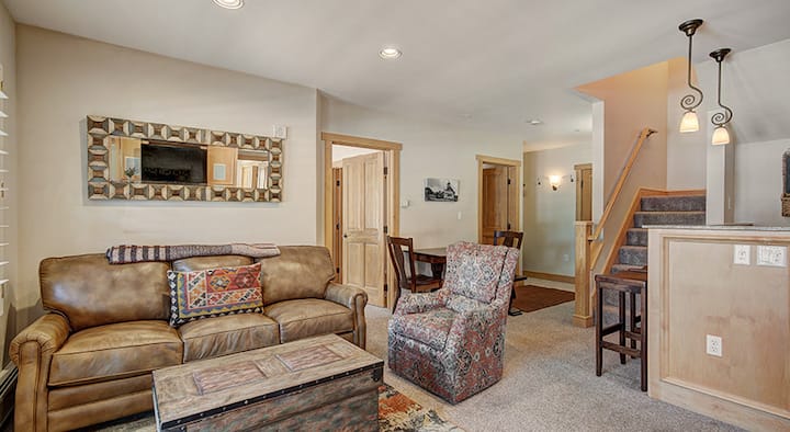 Copper Springs 3 Bedroom Condo #327 - Copper Mountain, CO