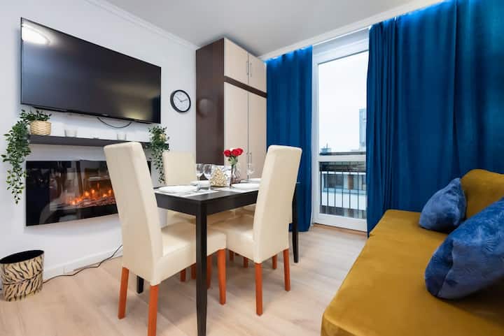 Chambre Familiale Près De Rondo Onz - Warsaw