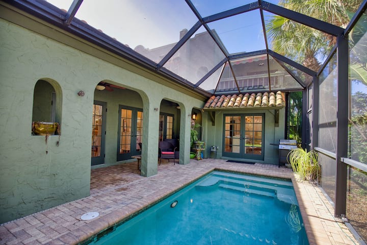 Heated Pool, Landscaping! - Villa Serene Escape - Sarasota, FL