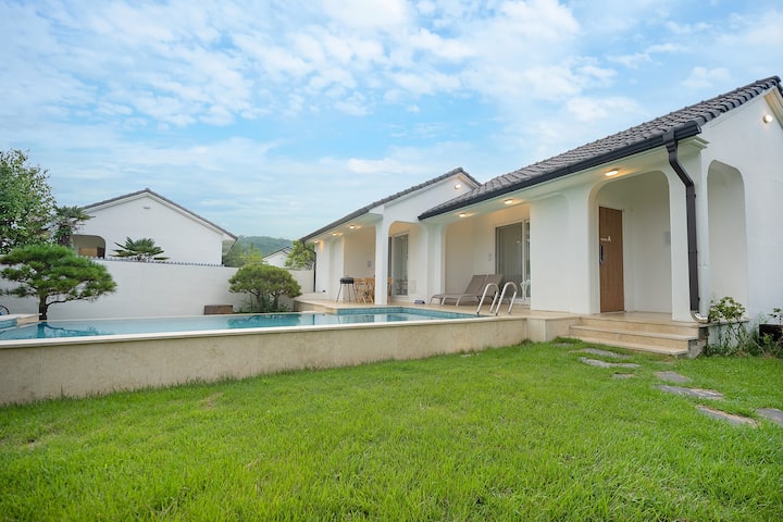 #영화같은 #고급빌라 Room_a 개별수영장(미온수가능) - Gyeongju-si