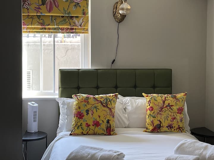 Double-basic-sdb Privée-pas De Vue-call Hotel - Weymouth