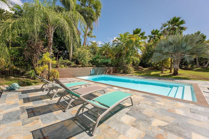 Villa Ma Vie La Avec Piscine Dans Un Superbe Parc - Guadeloupe