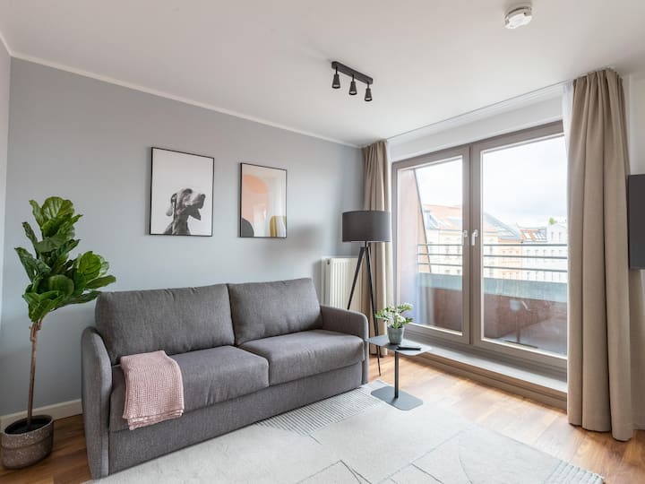 Berlin Flower's | 1-bedroom Duplex Suite L+balcony - Berlin