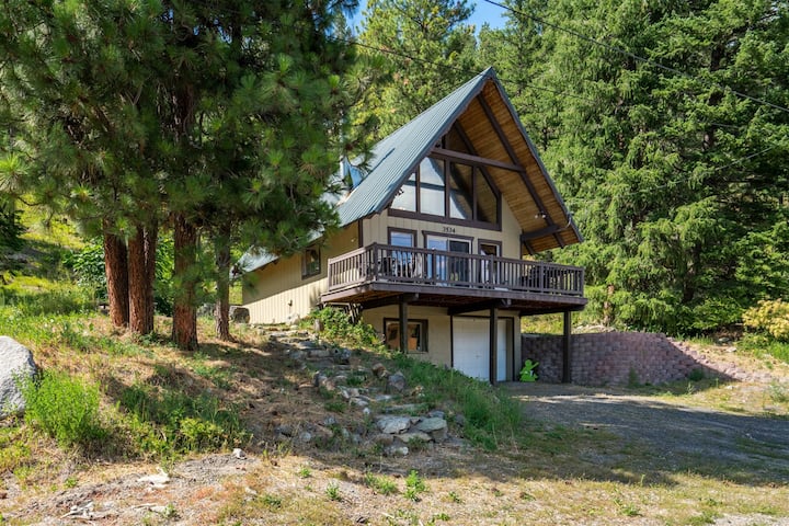 Hansel Getaway Chalet - Cabin Close To Leavenworth - Cashmere, WA