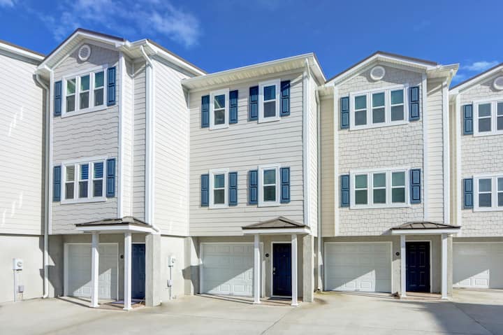 Beachside Colony Resort Oceanfront Townhome - Tybee Island