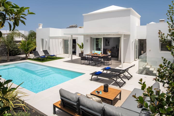 Sunrise 1 Brand New Stylish 3-bedroom Villas - Playa Blanca, Las Palmas, España