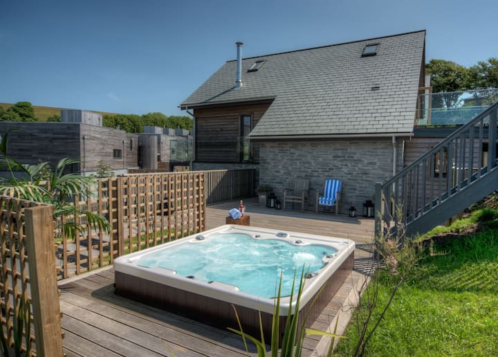 House 34: Pet Friendly With Hot Tub & Log Burner - Polperro