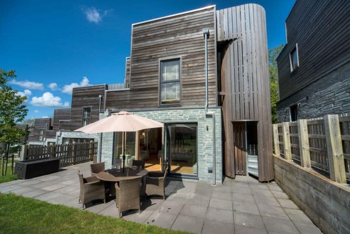 House 2: Detached 4-bed With Hot Tub & Sea Views - Polperro