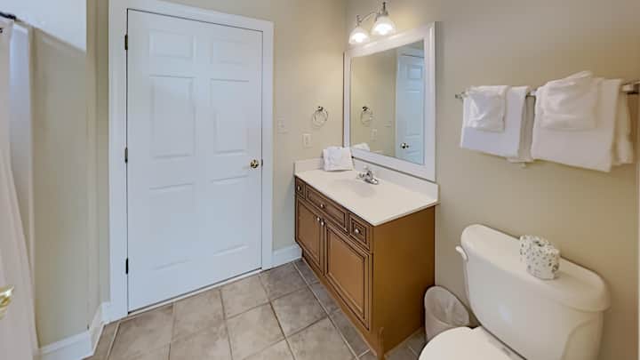 Coastal Delight At Greenhaven Stylish 4br3ba Condo - Pawleys Island, SC