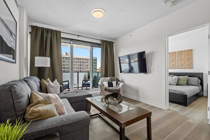 Central 2br In Kensington W/ Parking + Ac - Calgary