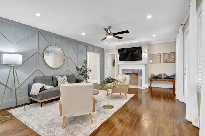 Sleek 5br Buckhead Home|modern,spacious & Central - アトランタ