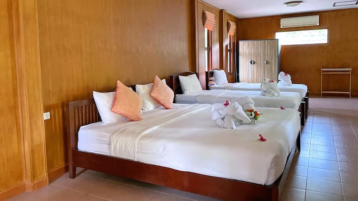 Group Room For 6 People (+ Toddlers) - Ao Nang