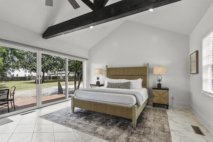 The Newton House Ultimate Hosting Home Downtown - - Tuscaloosa, AL