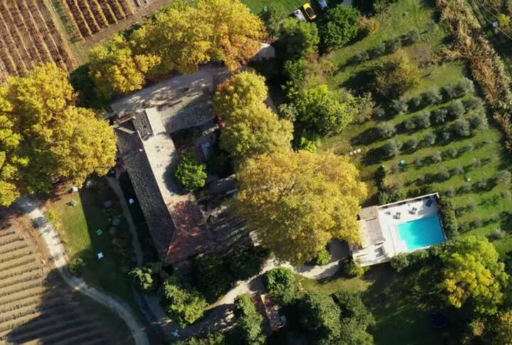 La Passerelle, Gîte Avec Piscine Chauffée - Valréas