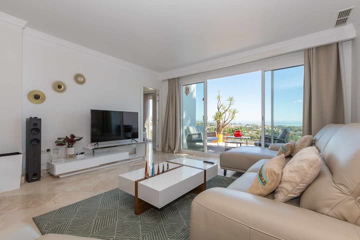 Impressive Golf Penthouse With Amazing Sea Views - Benahavís